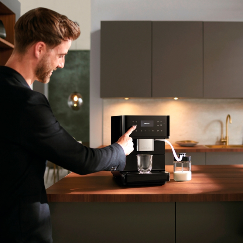 Miele CM 6560 MilkPerfection Obsidiansort PearlFinish Espressomaskine